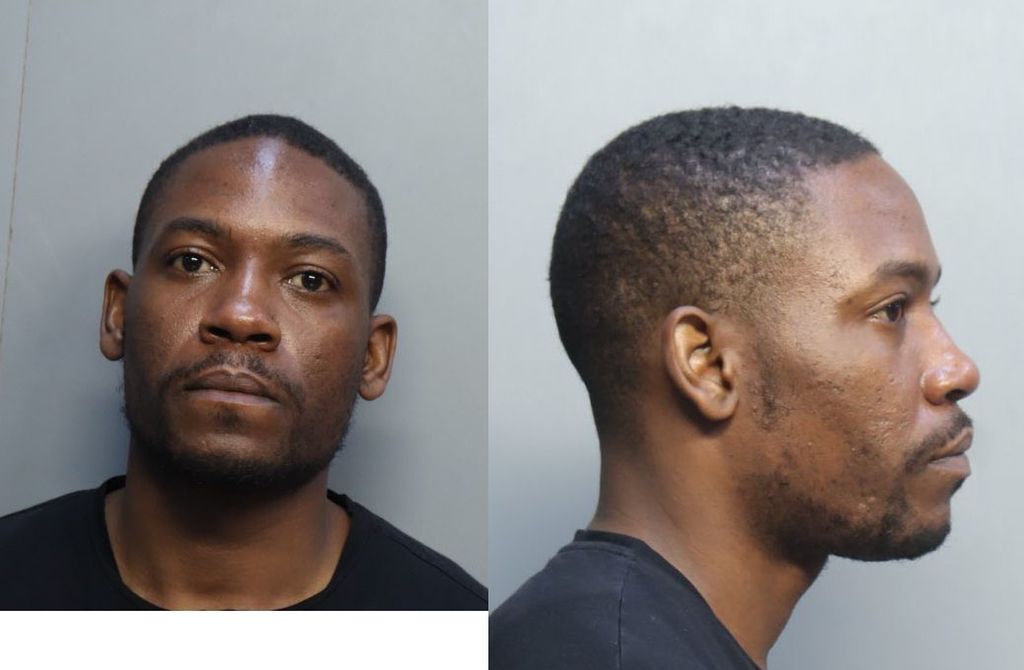 MARION KENYATTA AKEBA 09/14/2022 - Miami-Dade County Mugshots Zone MARION KENYATTA AKEBA 09/14/2022 - Miami-Dade County Mugshots Zone