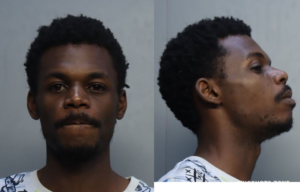 COURTNEY GERARD ERWIN 09/17/2022 - Miami-Dade County Mugshots Zone