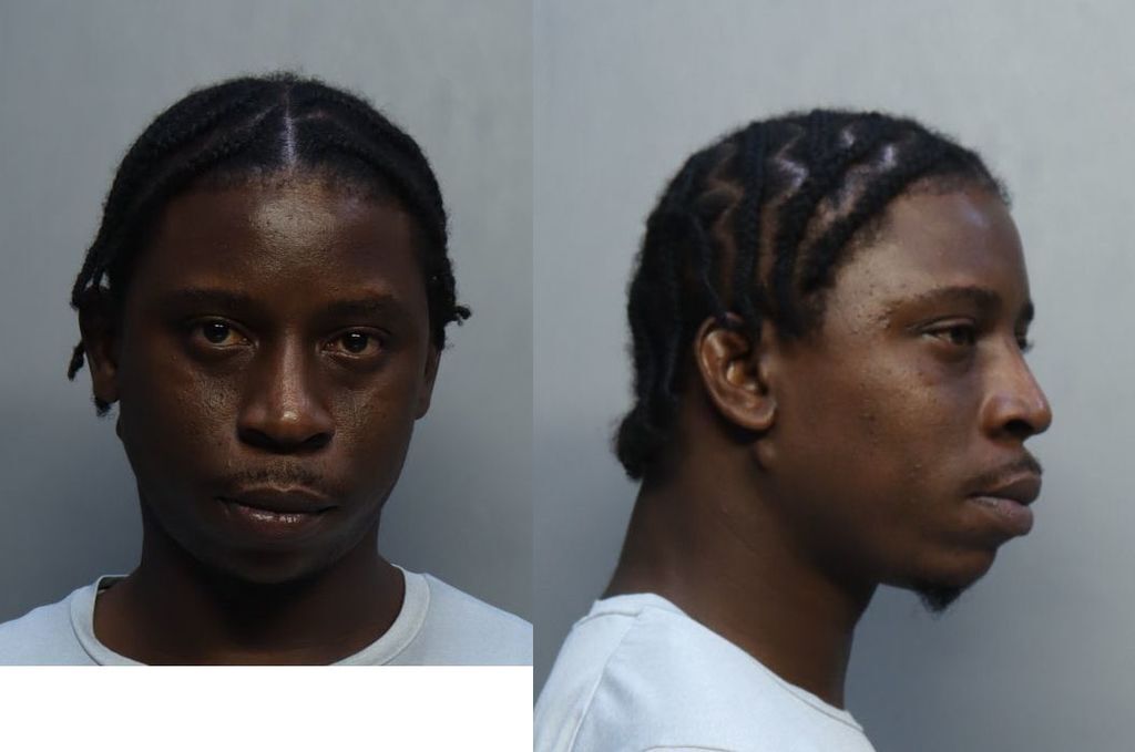 GILBERT DEVIN ANTONIO 09/28/2022 - Miami-Dade County Mugshots Zone