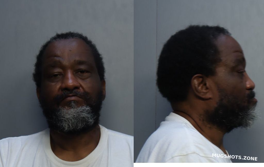 AUSTIN FRANK TYRONE 09/29/2022 - Miami-Dade County Mugshots Zone
