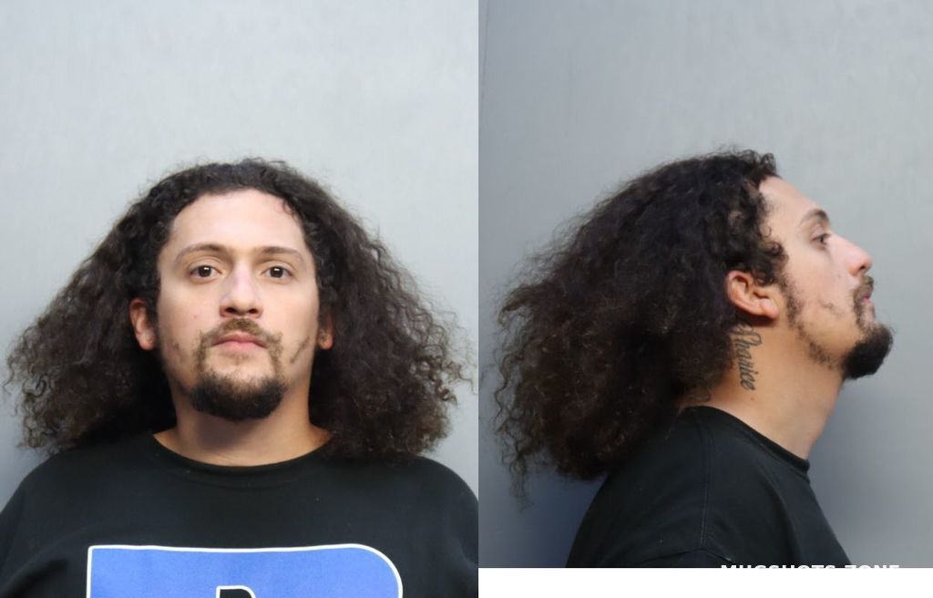 RODRIGUEZ BENJAMIN 10/05/2022 - Miami-Dade County Mugshots Zone