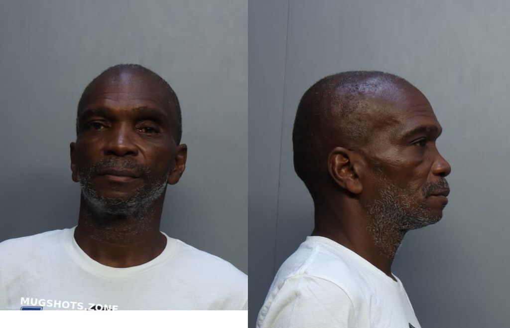 YOUNG DELROY 10/06/2022 - Miami-Dade County Mugshots Zone