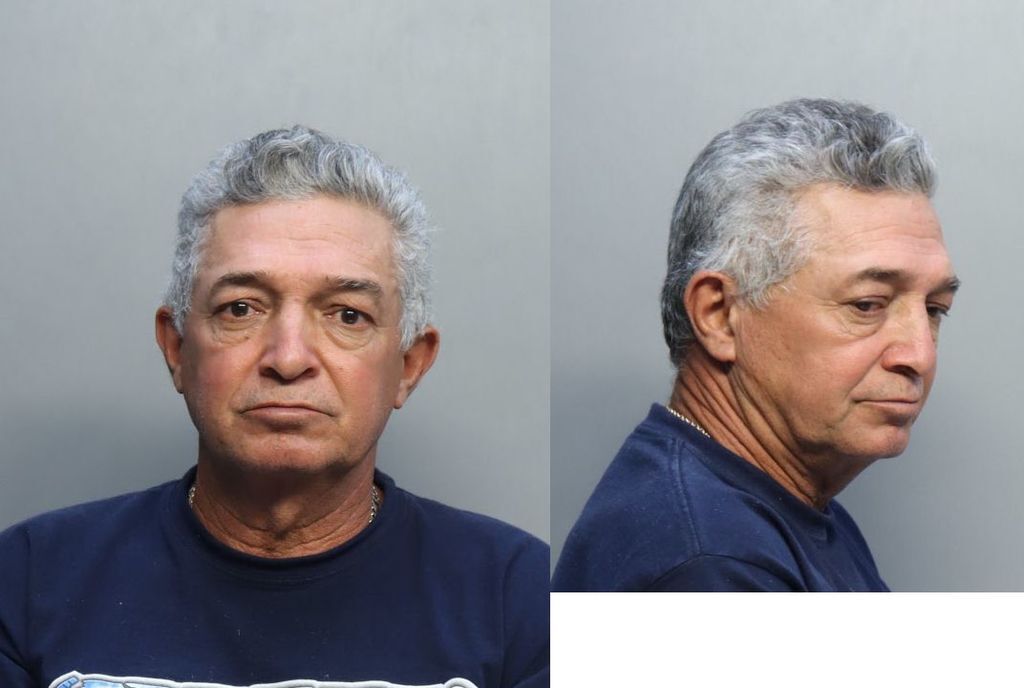 MARTIN-BERNAL EDEL REMBERTO 10/07/2022 - Miami-Dade County Mugshots Zone