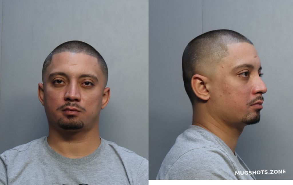 VANDUNKIII PETER COOPER 10/08/2022 - Miami-Dade County Mugshots Zone