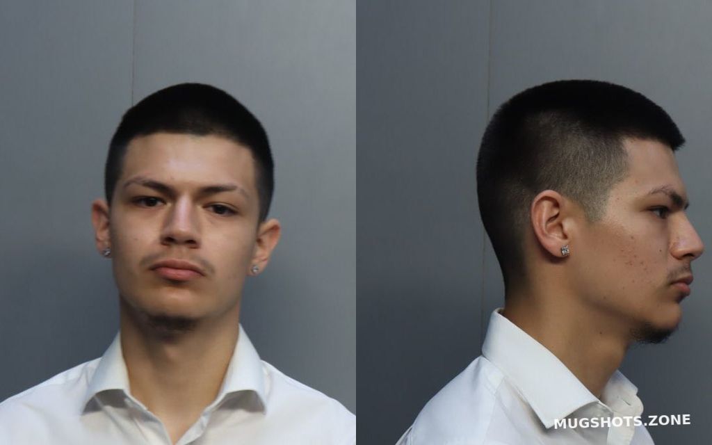 OBANDO DERRICK ANDRES 10/11/2022 - Miami-Dade County Mugshots Zone