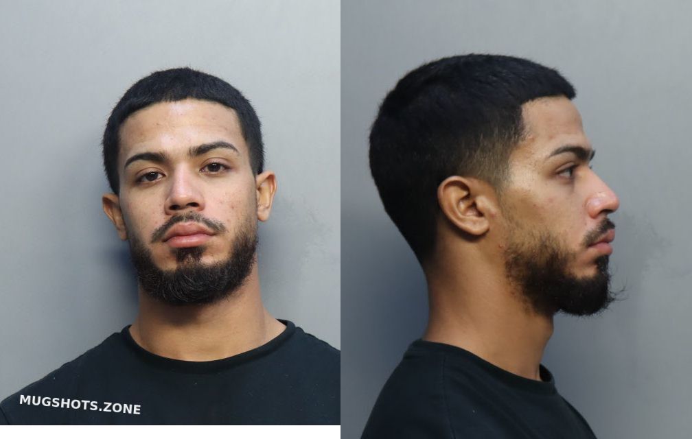 PERLA JONATHAN 10/11/2022 - Miami-Dade County Mugshots Zone