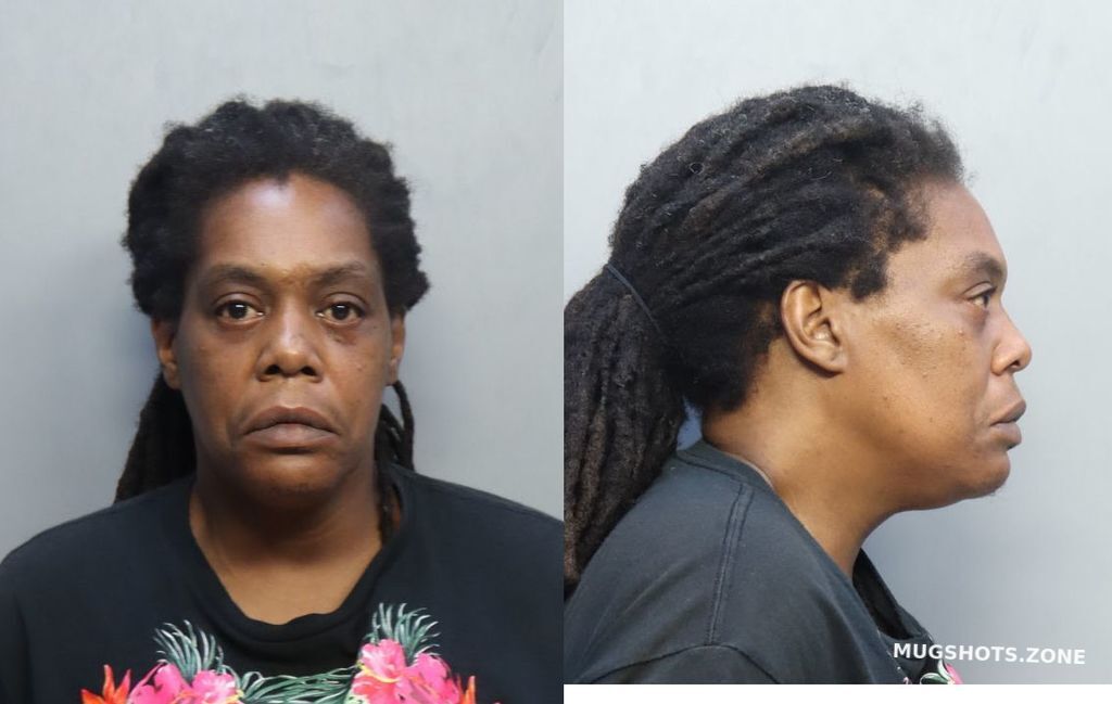 DAVIS TRINA YVETTE 10/17/2022 - Miami-Dade County Mugshots Zone