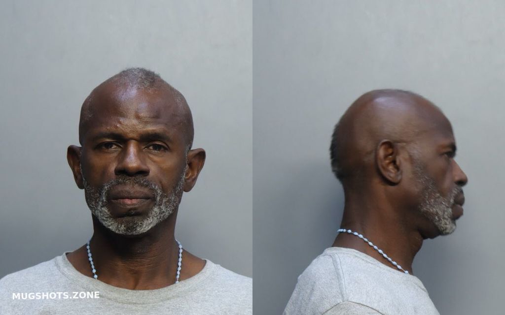 BOOKER DEREK 11/02/2022 - Miami-Dade County Mugshots Zone