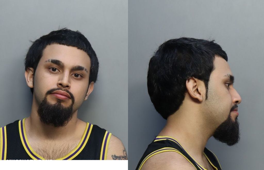 MORADEL TOMMY NOE 11/02/2022 - Miami-Dade County Mugshots Zone