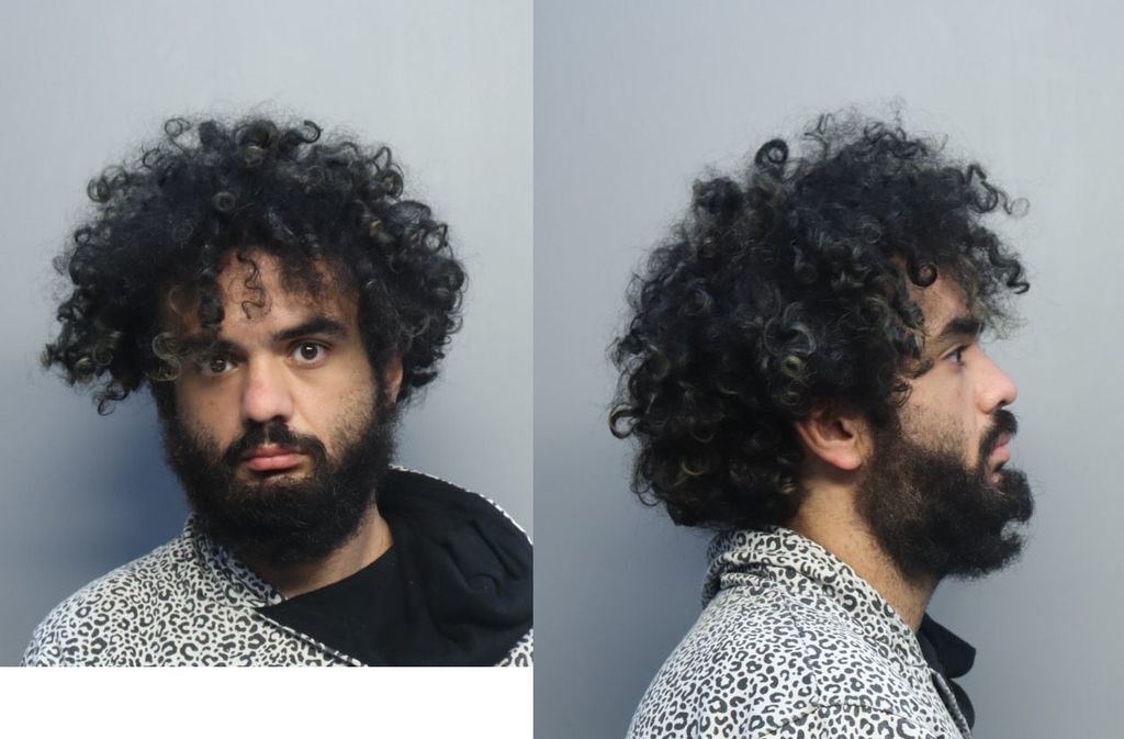 NEVAREZ MATTHEW 11/07/2022 - Miami-Dade County Mugshots Zone