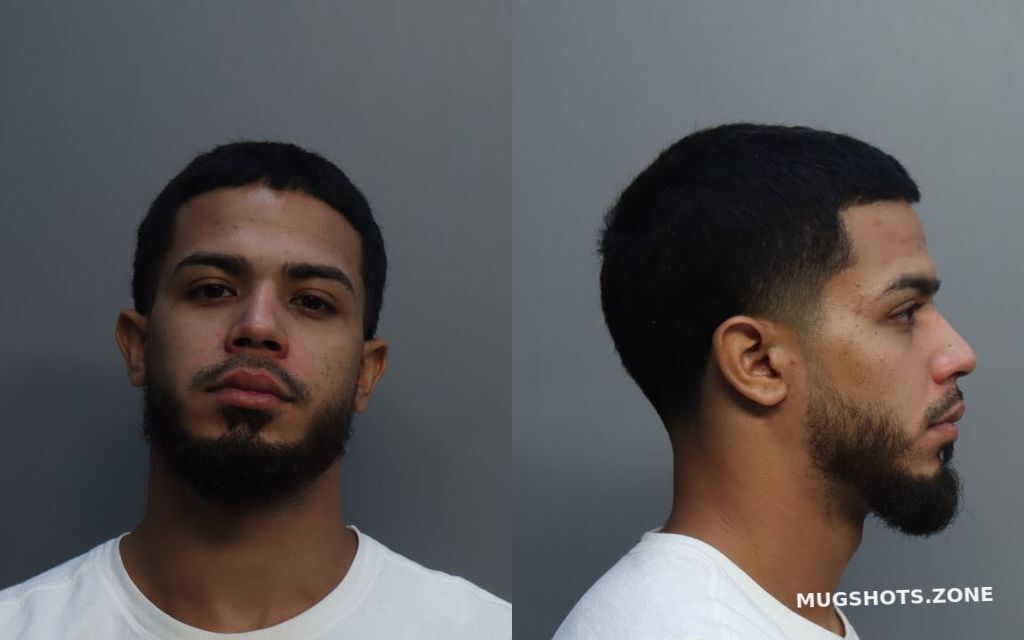 PERLA JONATHAN 12/02/2022 - Miami-Dade County Mugshots Zone