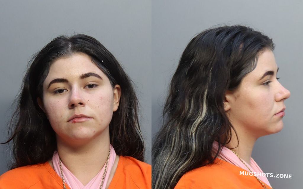 PIERCE ARIEL 12/03/2022 - Miami-Dade County Mugshots Zone