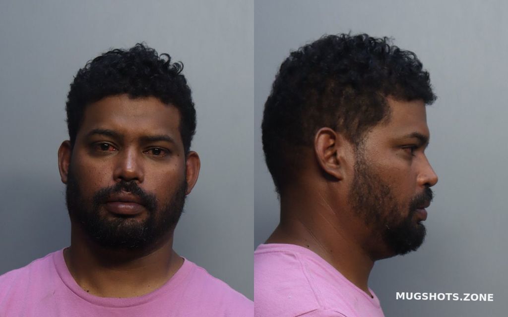 VIVAS JOHN 12/08/2022 - Miami-Dade County Mugshots Zone