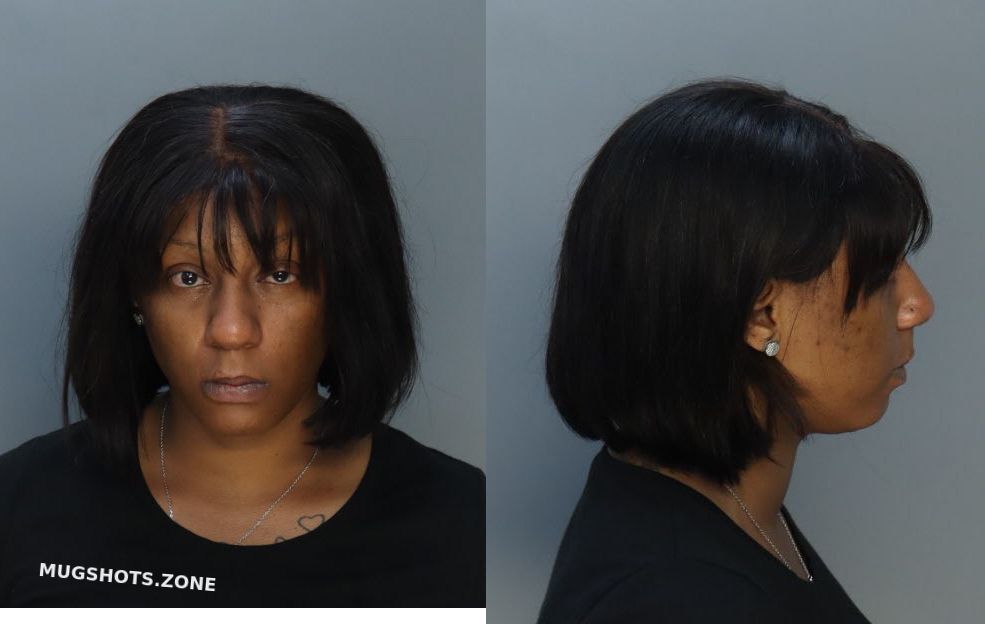 ROBERTS STACEY ELAIN 12/14/2022 - Miami-Dade County Mugshots Zone