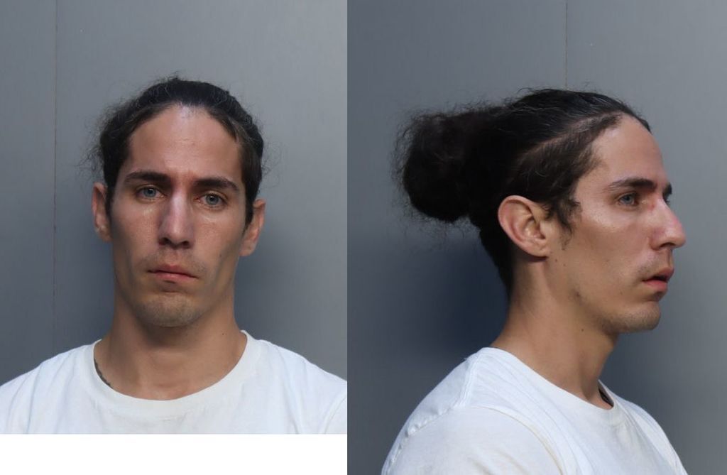 LOPEZ ADAM 12/15/2022 - Miami-Dade County Mugshots Zone