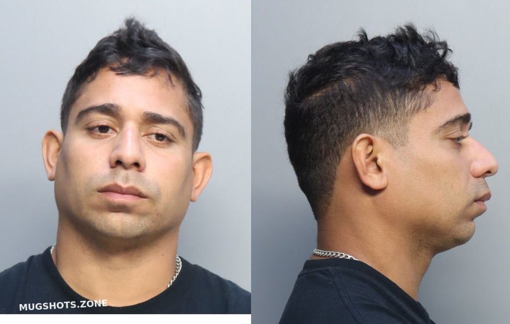 JALONACOSTA ROBERT JOSE 12/21/2022 - Miami-Dade County Mugshots Zone