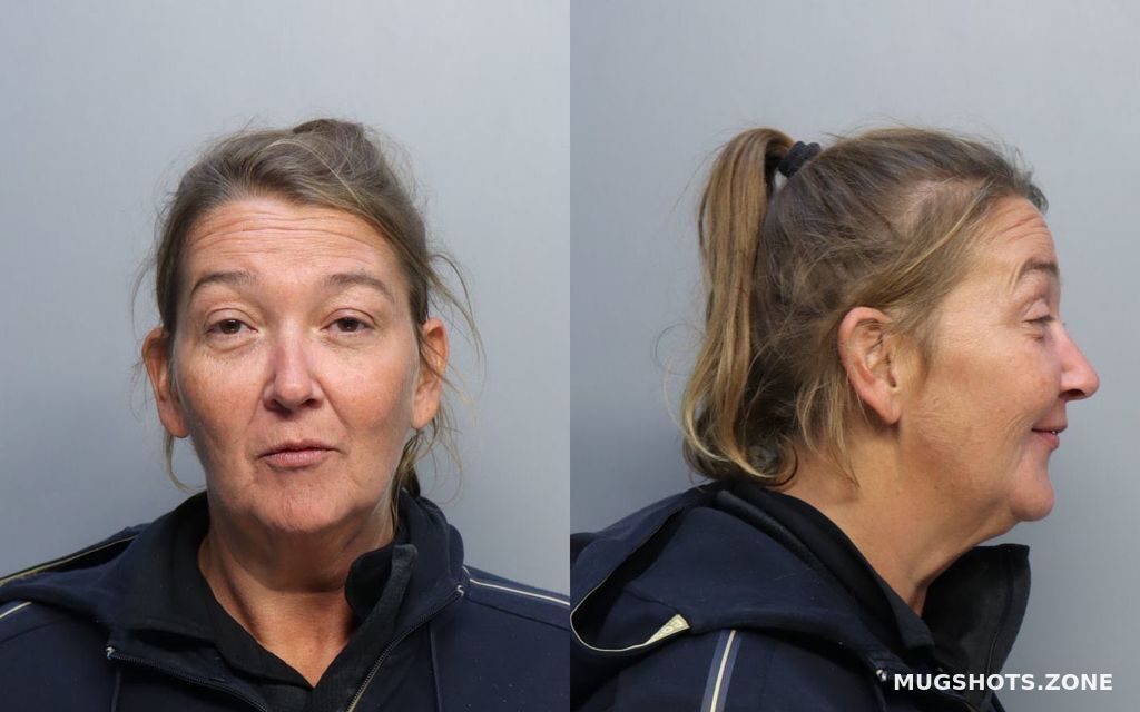 LOGAN JULIE 12/28/2022 - Miami-Dade County Mugshots Zone