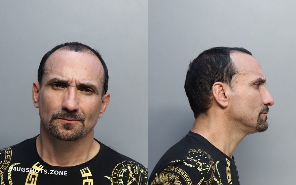 SANTA-COLOMA LESTER 01/04/2023 - Miami-Dade County Mugshots Zone