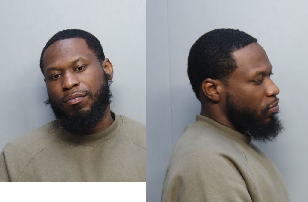 LEGGETT AMOS LAMAR 03/23/2023 - Miami-Dade County Mugshots Zone