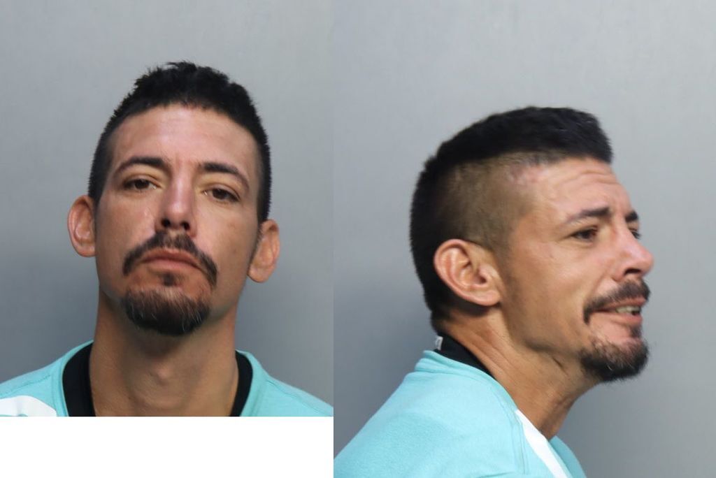 AVILA JULIO ANDRES 05/12/2023 - Miami-Dade County Mugshots Zone