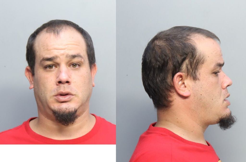 RODRIGUEZ JONATHAN RAY 08/22/2023 - Miami-Dade County Mugshots Zone