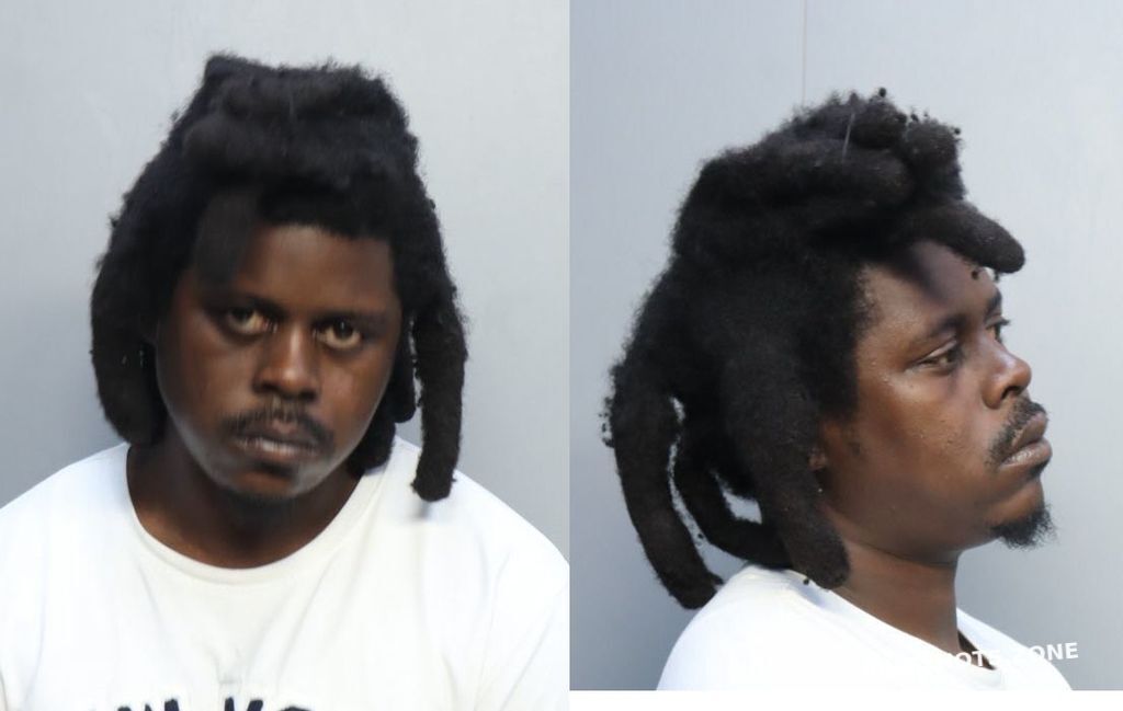 JOHNSON DEVIN 10/03/2023 - Miami-Dade County Mugshots Zone