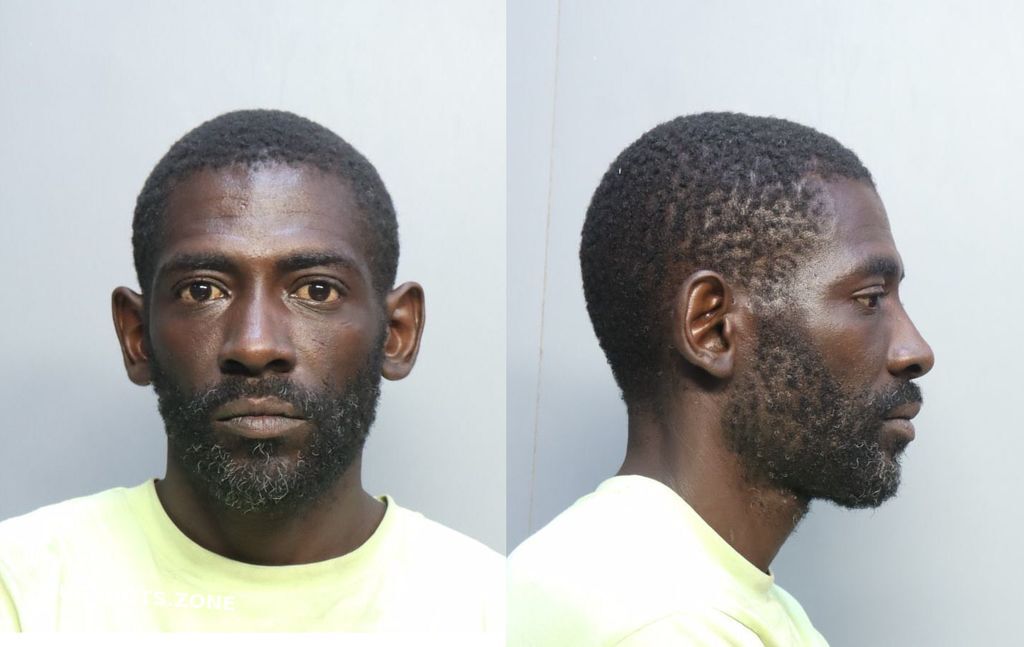 FRANCOIS RAOUL F 10/04/2023 - Miami-Dade County Mugshots Zone