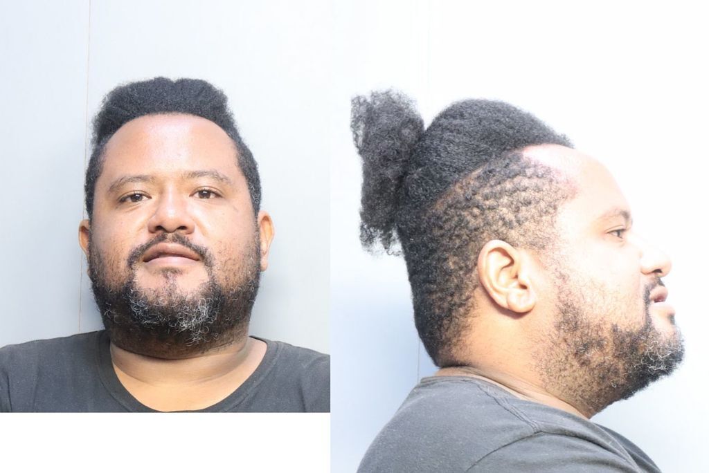 PERRY KENNETH LLOYD 11/02/2023 - Miami-Dade County Mugshots Zone