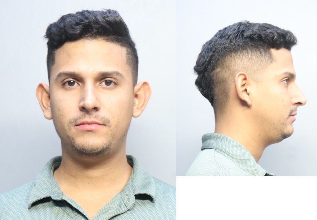 LOPEZ SAMUEL 11/03/2023 - Miami-Dade County Mugshots Zone