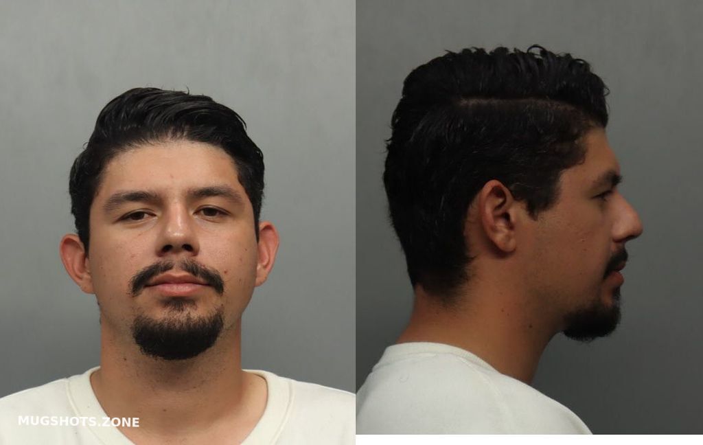 CHAVEZ OSCAR JULIAN 12/11/2023 - Miami-Dade County Mugshots Zone