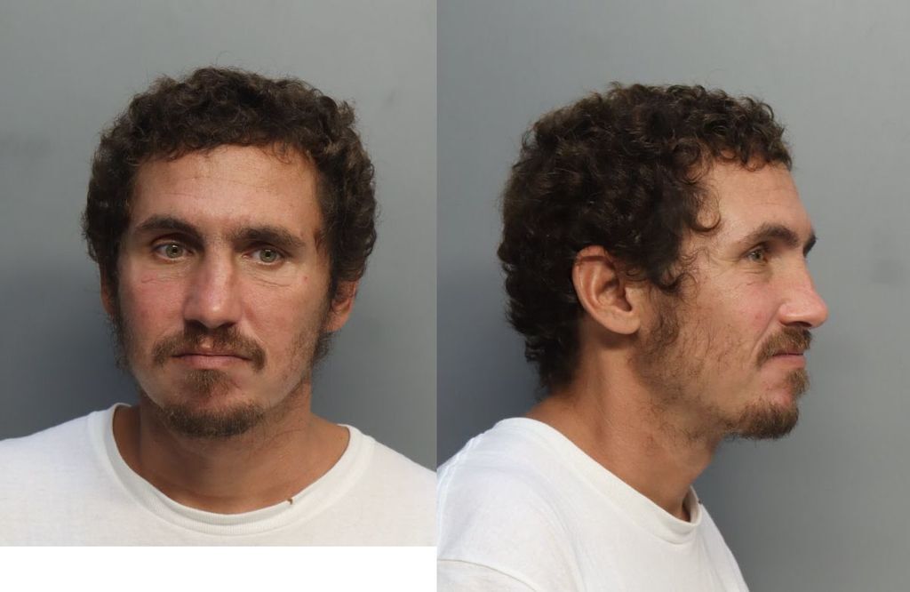 MOORE JONATHAN 10/02/2024 - Miami-Dade County Mugshots Zone