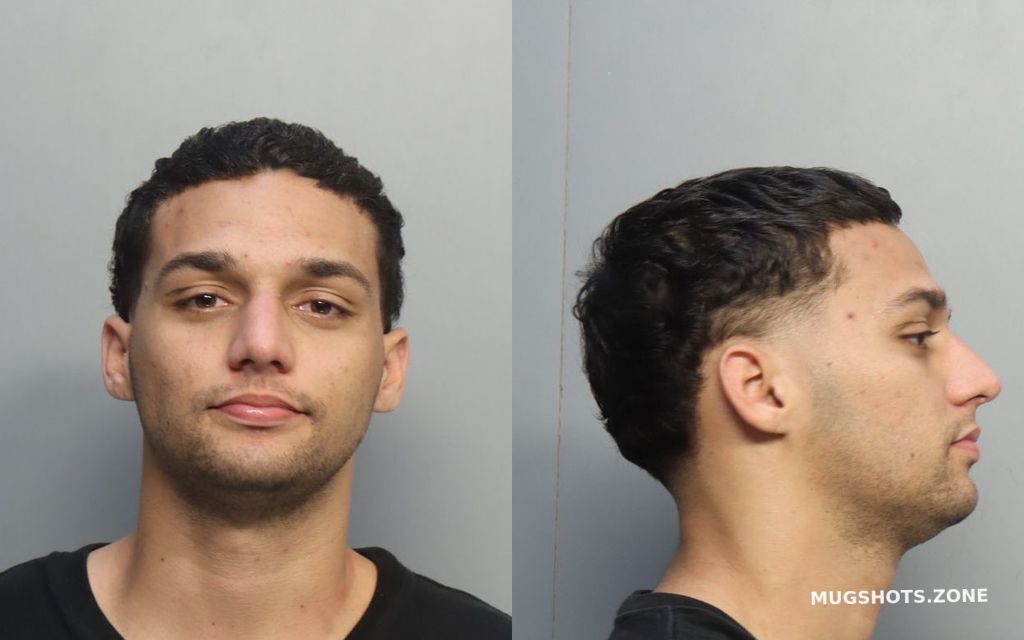 ARENCIBIA ROBERTO B 10/27/2024 - Miami-Dade County Mugshots Zone
