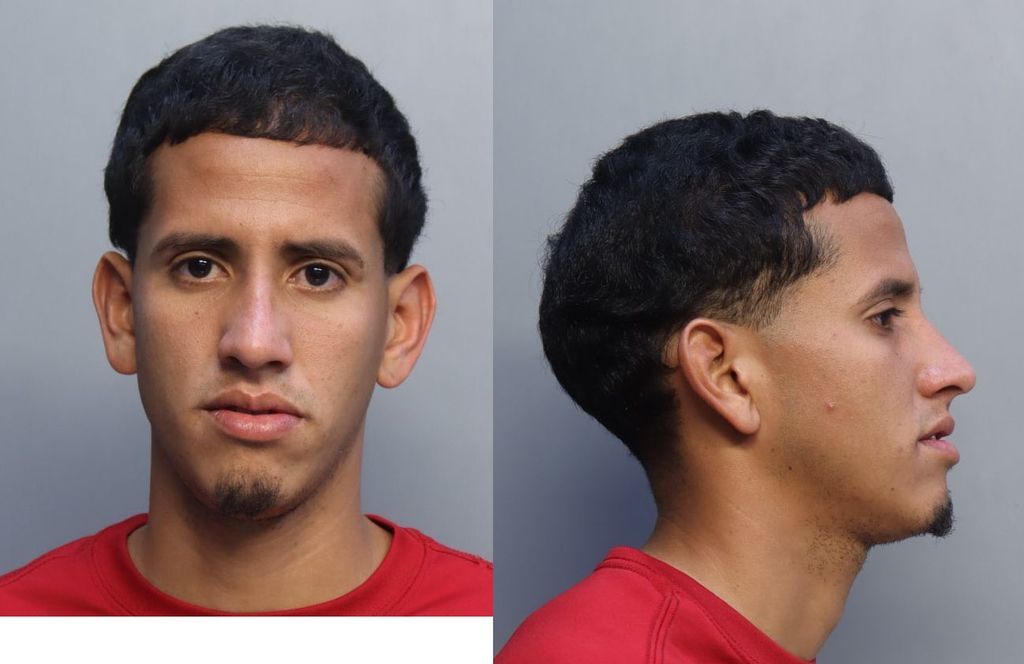 OCHOAFIGUEREDO JAVIER ANTONIO 01/03/2025 - Miami-Dade County Mugshots Zone