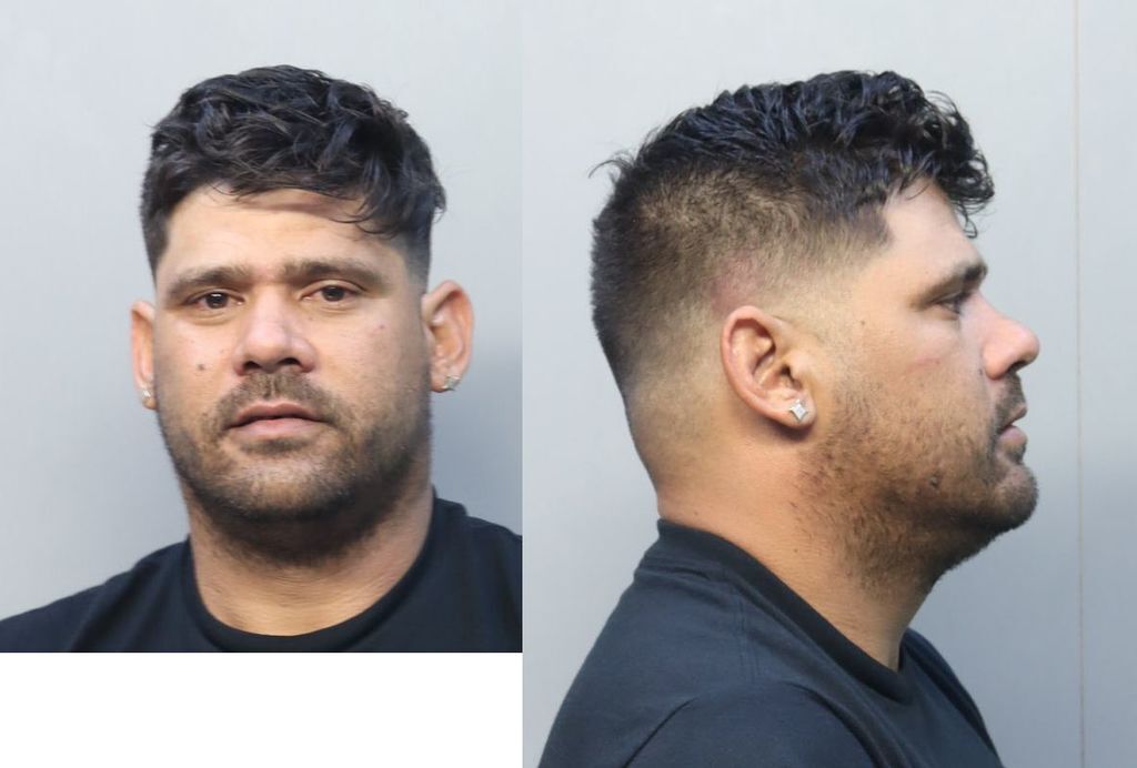 PEREZAMAYA ALBERTO 03/24/2025 - Miami-Dade County Mugshots Zone