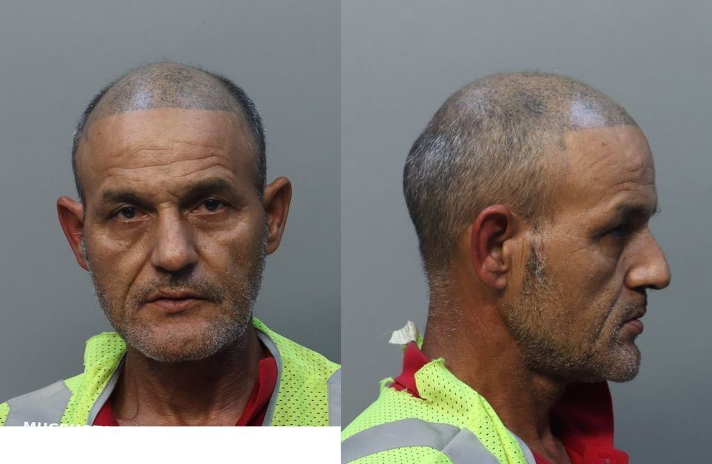 GONZALEZ-PEREZ ROBERT 04/20/2025 - Miami-Dade County Mugshots Zone