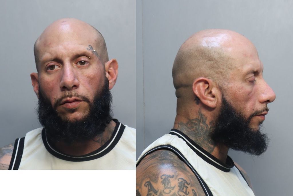 RIVERO IVAN A 05/01/2025 - Miami-Dade County Mugshots Zone
