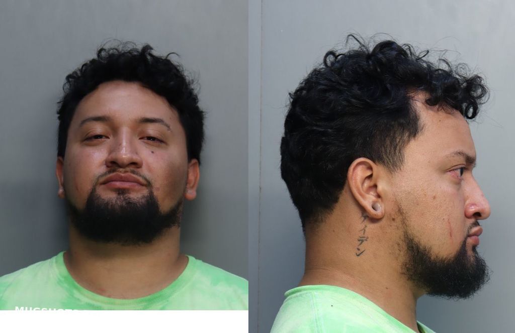 SANTOS STEVE 05/22/2025 - Miami-Dade County Mugshots Zone