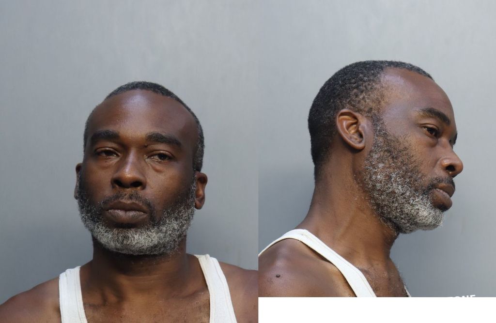 BURTON TERRELL J 08/01/2025 - Miami-Dade County Mugshots Zone