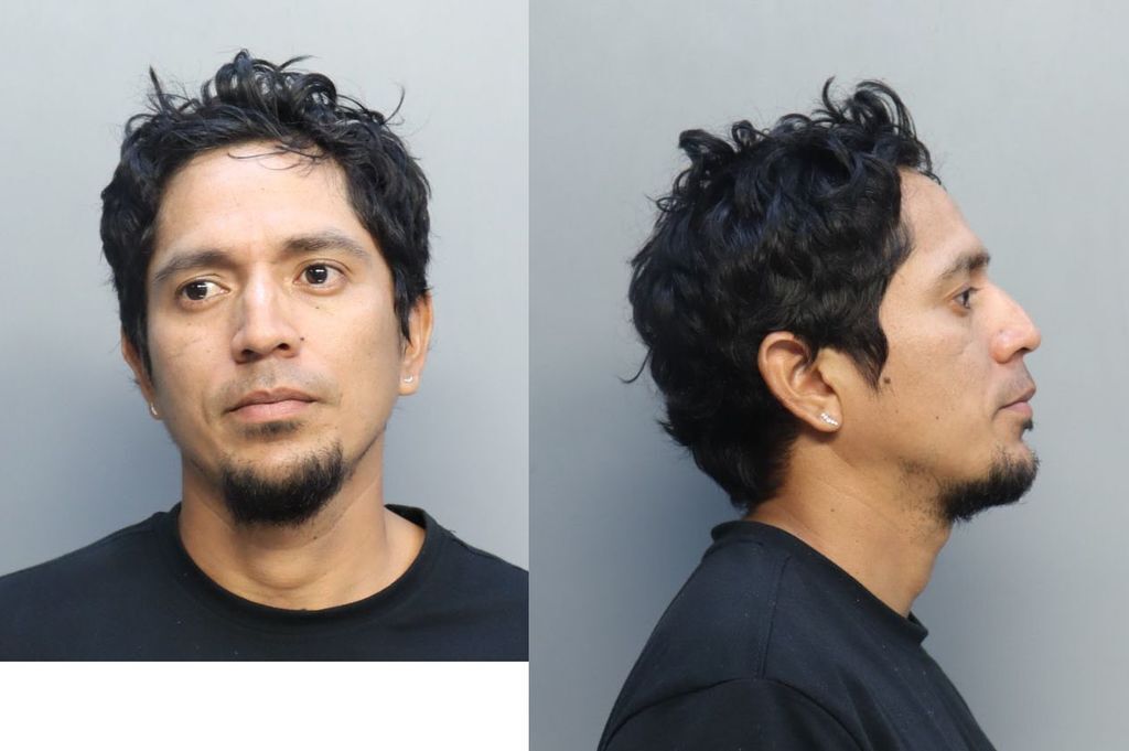 CABRERA-LOZA KEVIN OMAR 08/27/2025 - Miami-Dade County Mugshots Zone