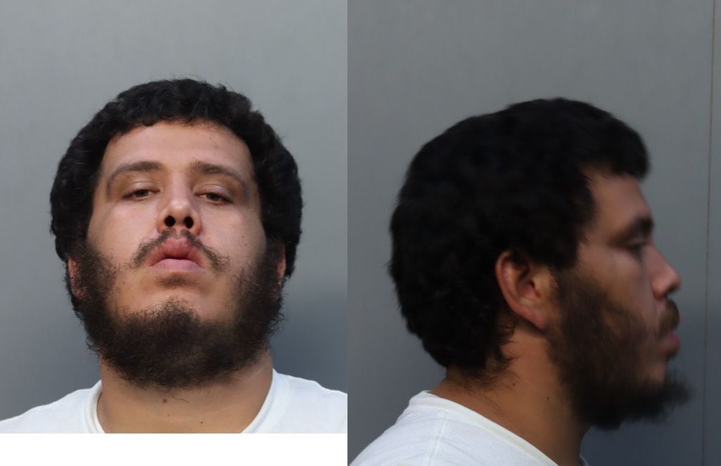 POZOS ROBERT ALEXANDER 09/18/2025 - Miami-Dade County Mugshots Zone