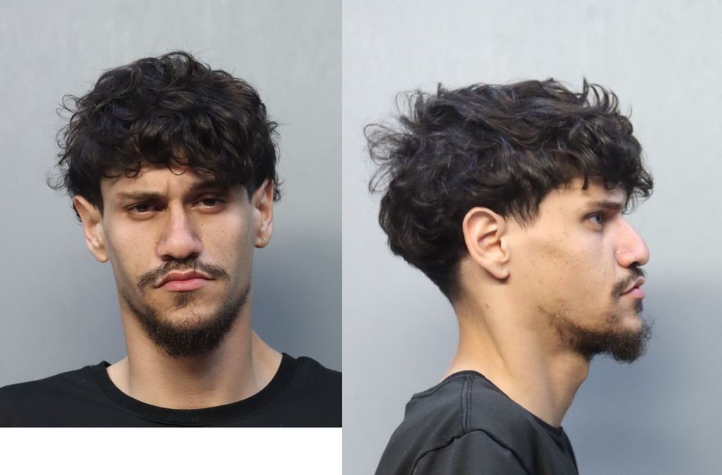 ROSADO LUIS 09/27/2025 - Miami-Dade County Mugshots Zone