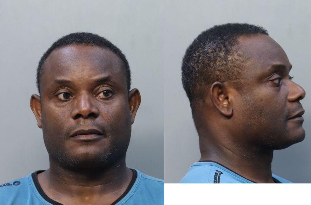 FERDINAND ROLDAN 10/10/2025 - Miami-Dade County Mugshots Zone