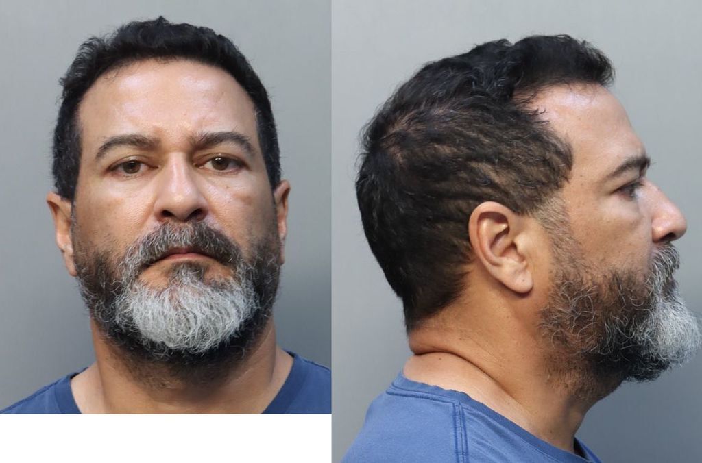RUIZ LUIS MARIANO 10/10/2025 - Miami-Dade County Mugshots Zone