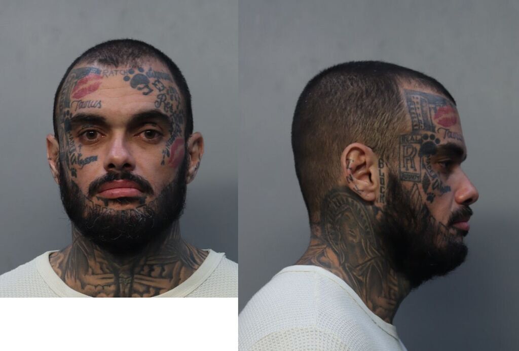 VAZQUEZ IAN 12/17/2025 - Miami-Dade County Mugshots Zone