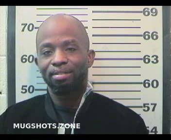 LEE OCTAVIUS ANTWAN 02/14/2022 - Mobile County Mugshots Zone