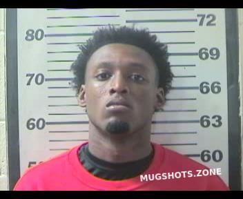 HUNT ANDRE RENARDO 04/23/2022 - Mobile County Mugshots Zone