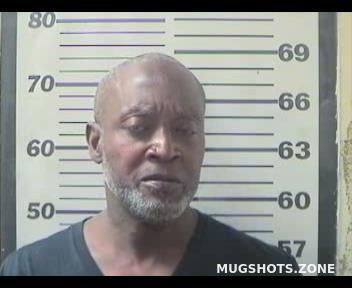 THOMPSON DEWAYNE DWIGHT 04/26/2022 - Mobile County Mugshots Zone