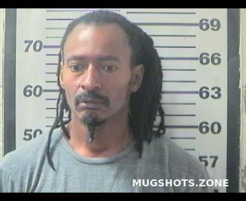 TOMLIN LESLIE JEROME 06/01/2022 - Mobile County Mugshots Zone
