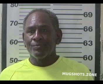 DEES DARRYL LATHAN 08/19/2022 - Mobile County Mugshots Zone