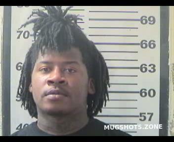 HICKENBOTTOM RECOA DEANDRE 09/13/2022 - Mobile County Mugshots Zone